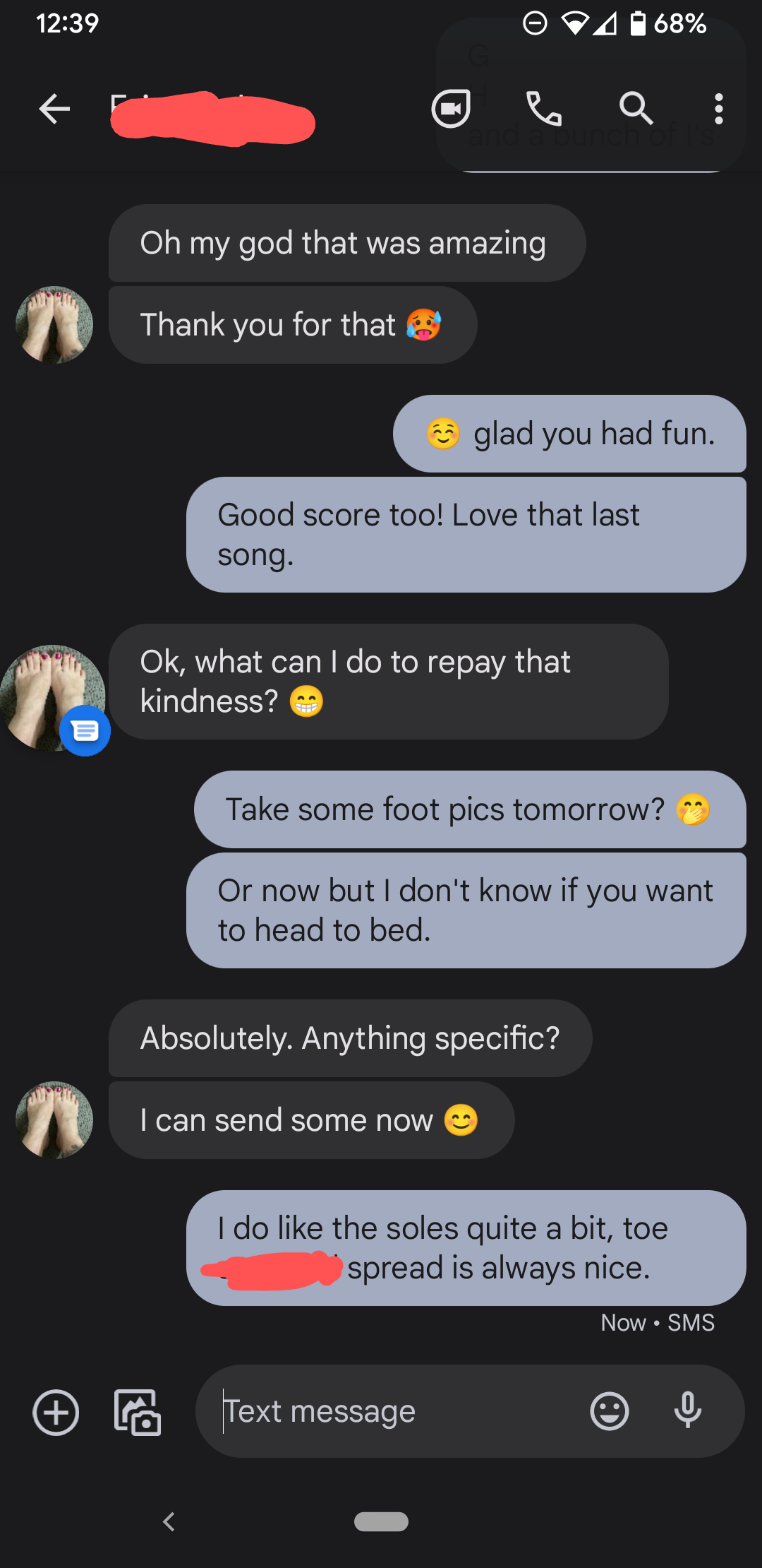 A Brief but Amazing FWB Experience (Public Foot Worship, Long, Includes ...