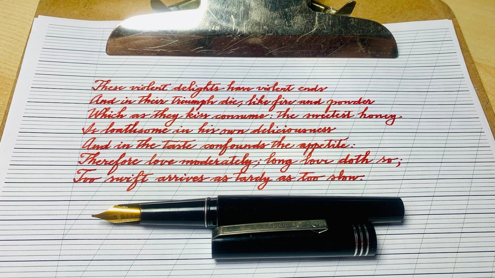 I finally understand the magic of vintage flex nibs : r/fountainpens